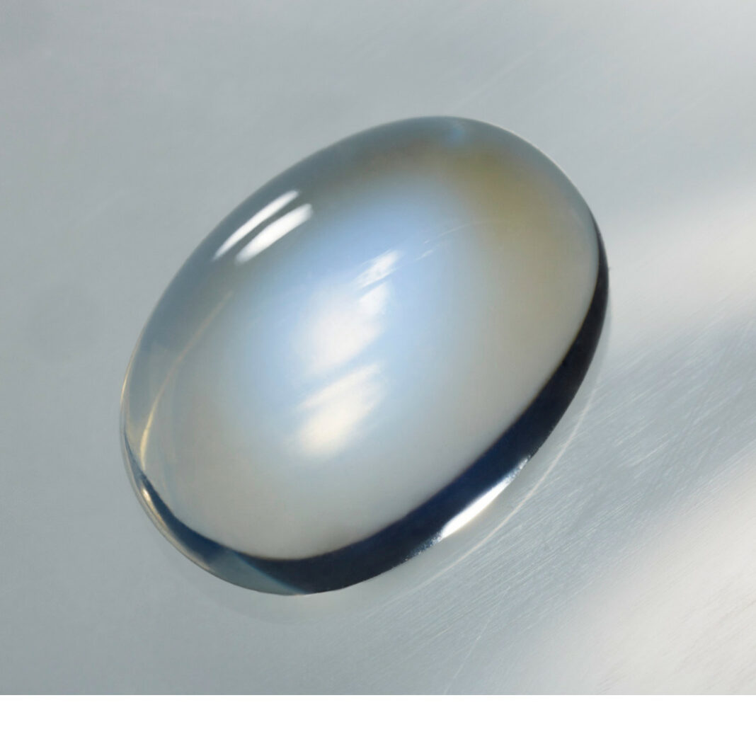 Can Moonstone Go in the Water? Is Moonstone Water safe?