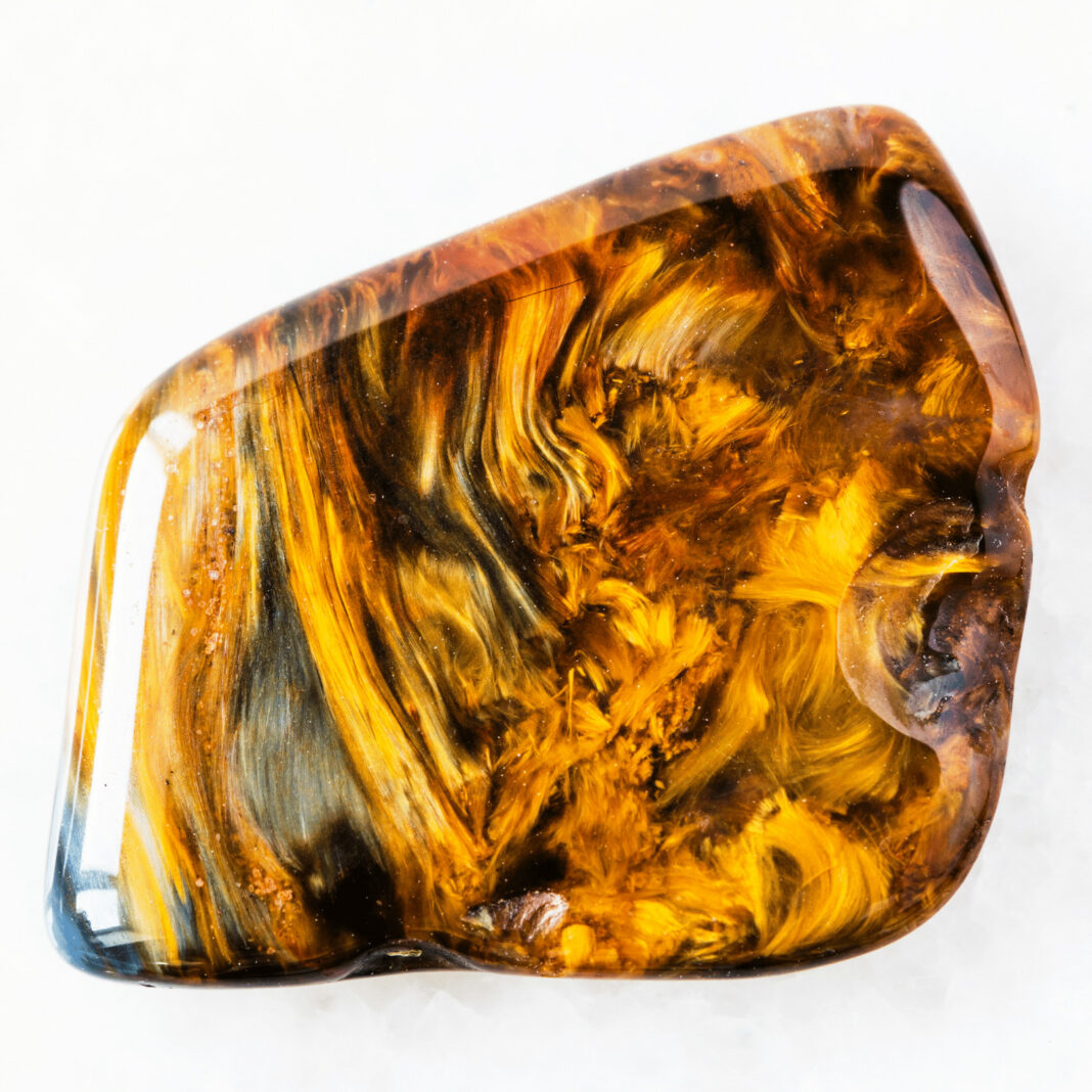 How to tell if Tiger's Eye is real or fake in 4 Easy Ways