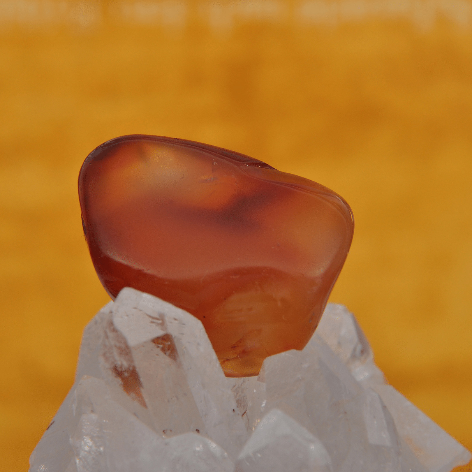 Orange Crystals: Names with Meaning, Benefits and Healing Properties