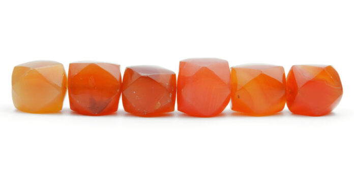 6 Incredible Benefits of Carnelian Crystal