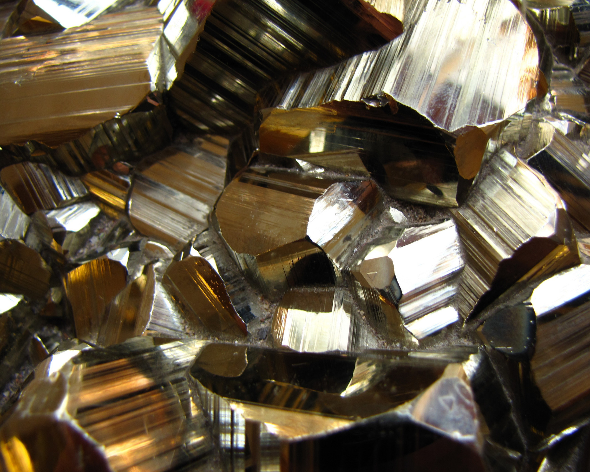 5 Remarkable Benefits of Pyrite Crystal