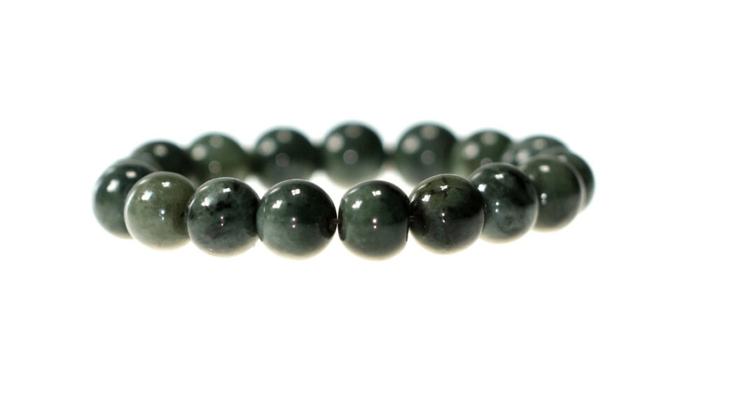 4 Amazing Benefits of Jade Crystal