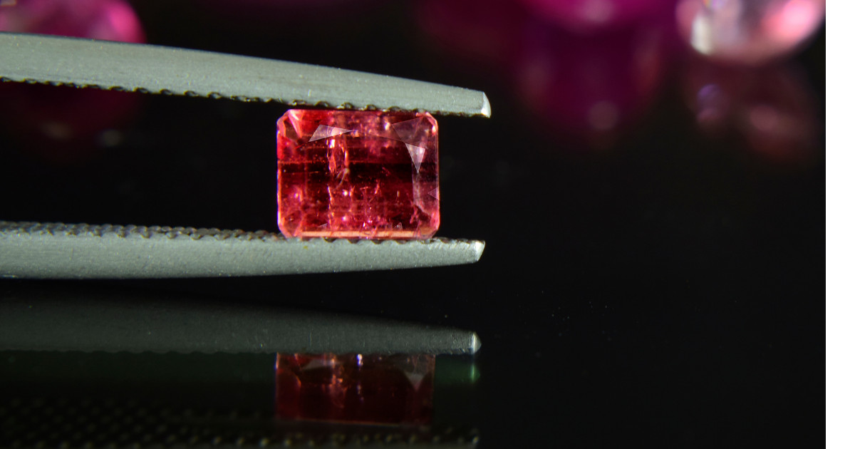 Ruby VS Garnet? Let The Sapphire Debate Begin!