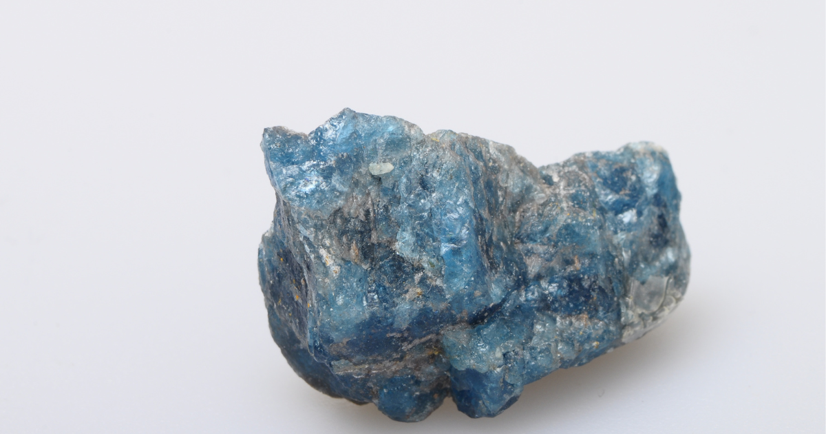 Apatite Crystal: Meaning, Healing Properties, Benefits and Uses