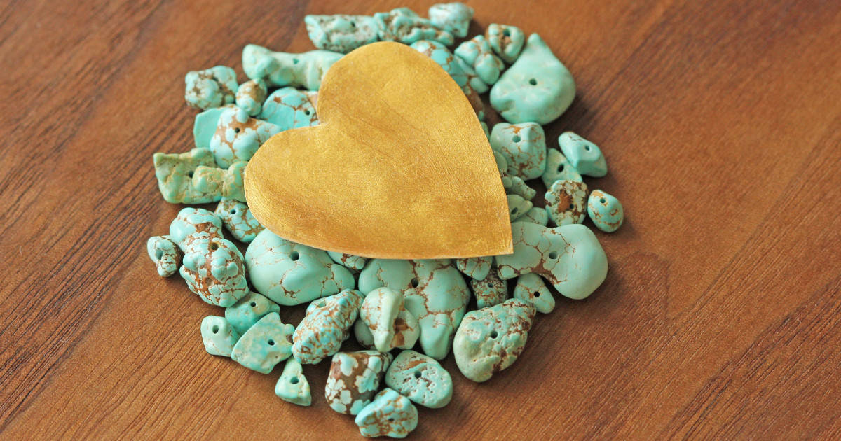 Chrysocolla Meaning: Healing Properties, Benefits and Uses