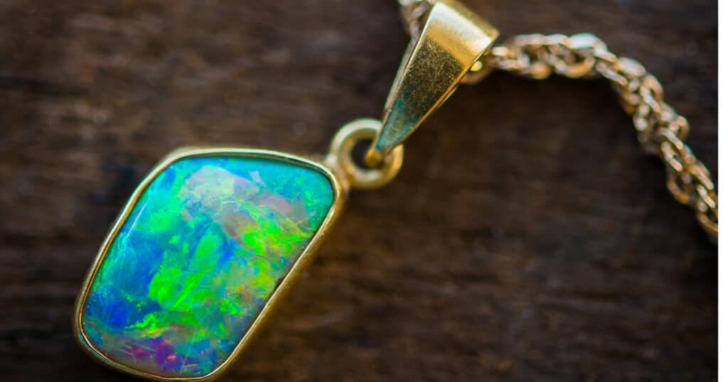 Green Opal Meaning: Healing Properties, Benefits and Uses