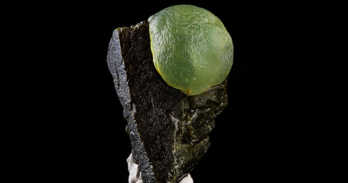 Prehnite Meaning: Healing Properties, Benefits and Uses