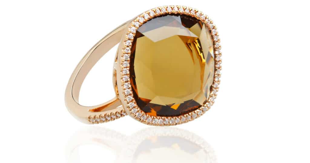 Yellow Topaz: Meaning, Healing Properties, Benefits and Uses