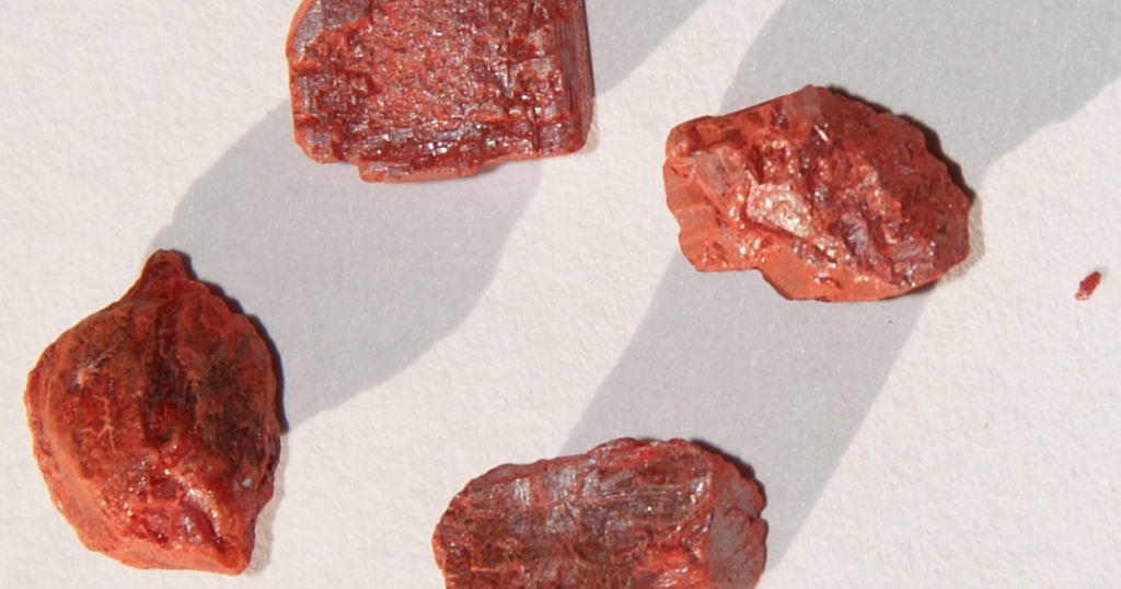 Cinnabar Crystal Meaning: Healing Properties, Benefits and Uses ...
