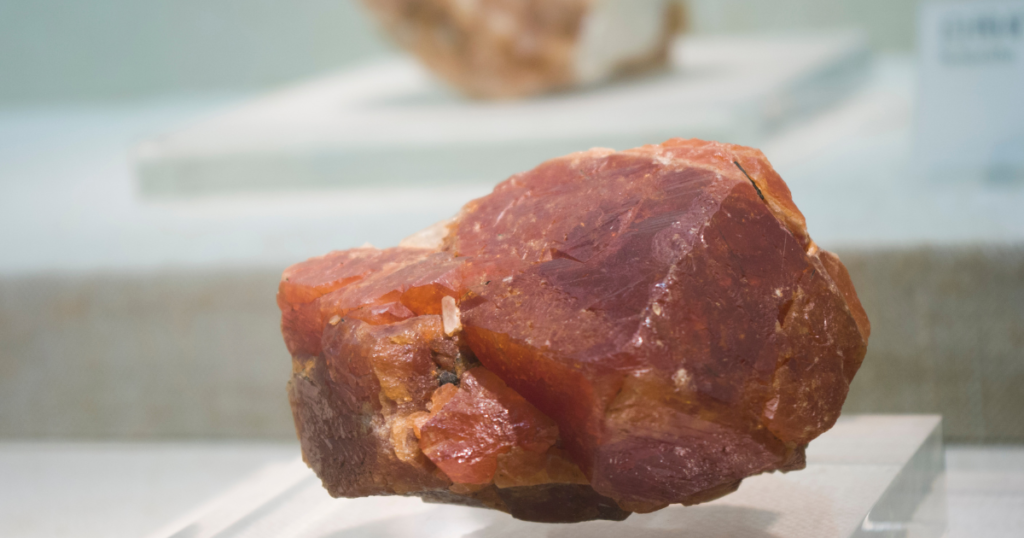 Scheelite Meaning: Healing Properties, Benefits and Uses