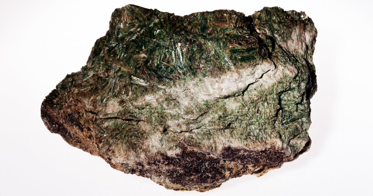 Tremolite Meaning: Healing Properties, Benefits and Uses